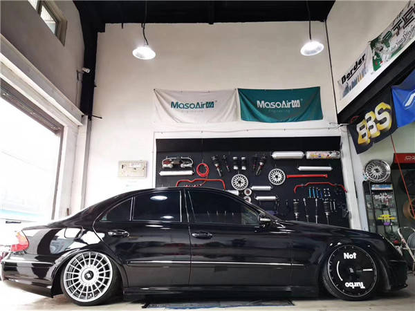 李洋分享奔驰W211改装AIRBFT空气减震器功能效果案例_搜狐汽车_搜狐网