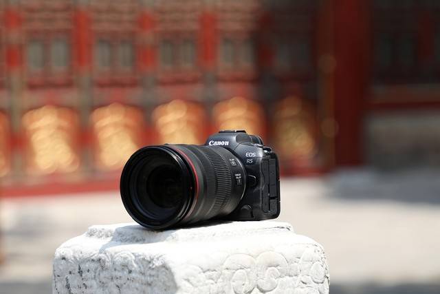 新品对决！EOS R5 VS A7S3应该选哪个？_相机
