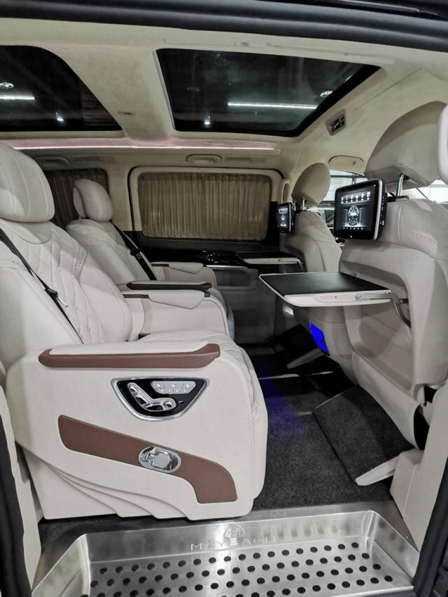 奔驰迈巴赫vs680经典浅色双拼内饰 2020奔驰商务车 奔驰v260l_搜狐汽车_搜狐网
