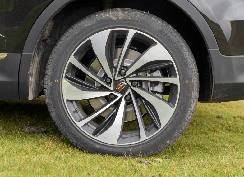 售价27.58万起 2021款红旗HS7值不值得买？_搜狐汽车_搜狐网