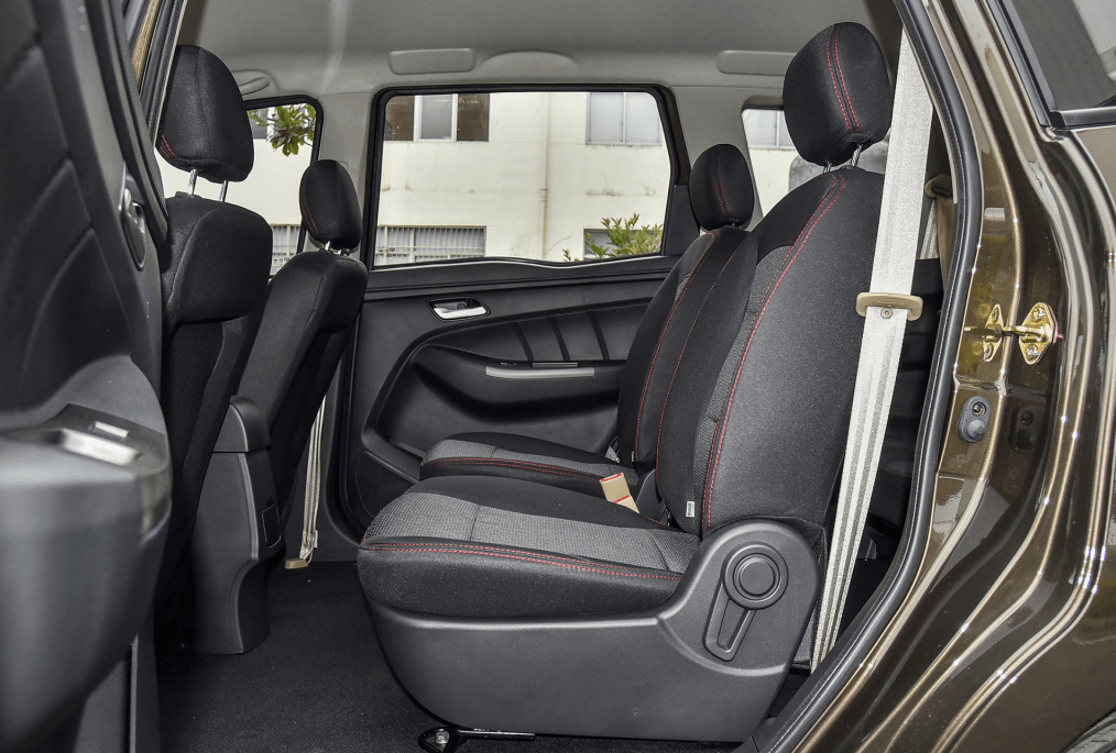 国产7座MPV就选它！只卖3.99万，宜商宜家，油耗6.8L_搜狐汽车_搜狐网