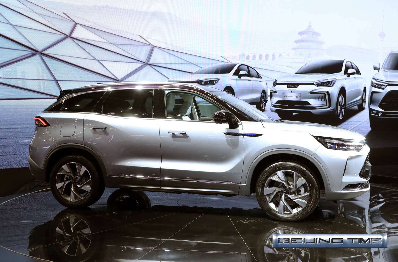 插混SUV新选择 BEIJING-X7 PHEV亮相_搜狐汽车_搜狐网