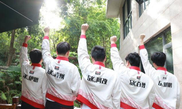 GK苦战五局不敌LGD，差点“吃鹅”成功，百兽露娜堪比渡劫，实在拉胯_比赛