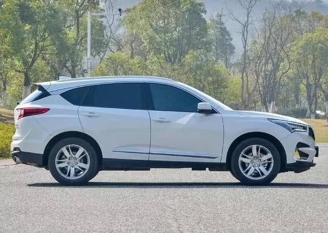 豪华SUV叫好不叫座，全系高功265马力，配唯一10AT，比Q5L还便宜_搜狐汽车_搜狐网