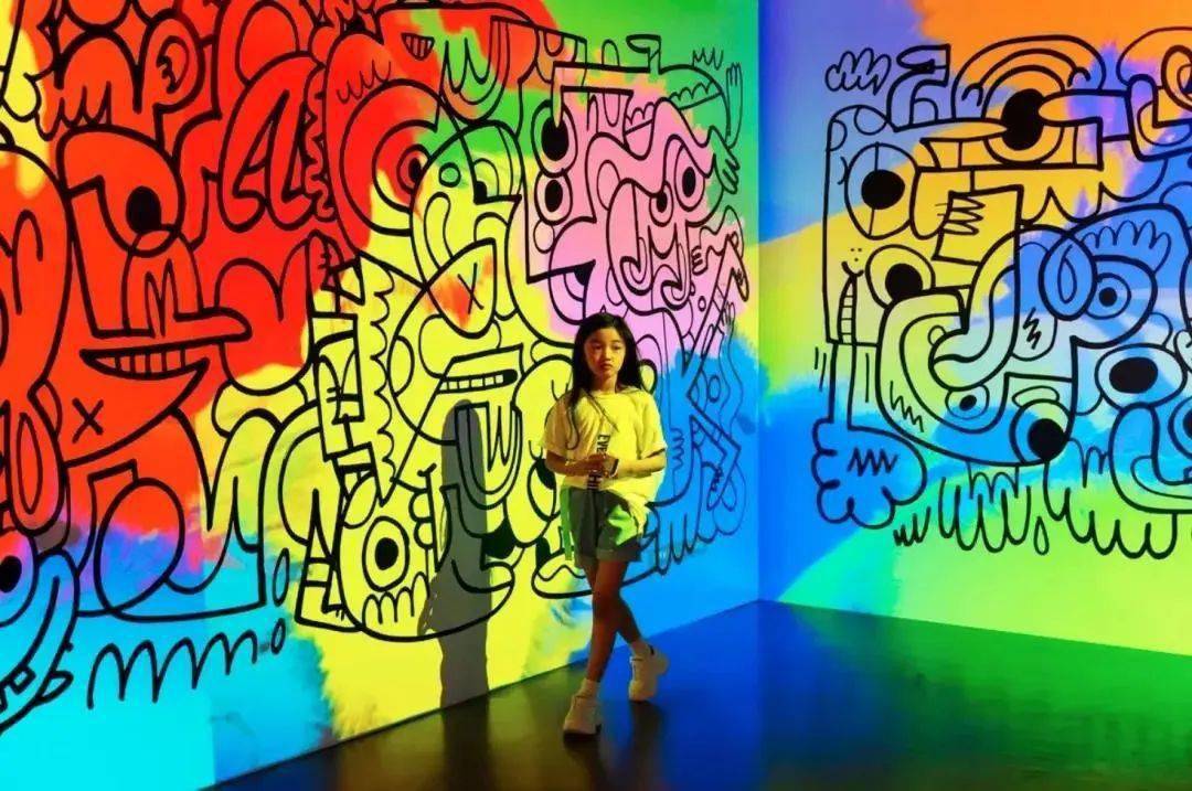 知名涂鸦画家Jon Burgerman | 充满英式戏虐的艺术顽童_Natuzzi