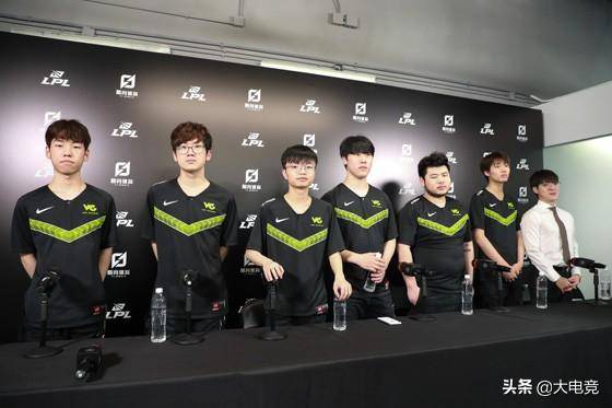 LPL赛后采访-VG iBoy：希望下一场FPX送我们一分_什么