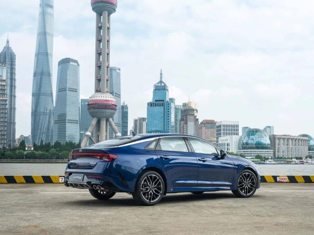 国产版首次公开亮相！东风悦达起亚凯酷（ALL NEW K5）诠释青春主义设计美学！_搜狐汽车_搜狐网