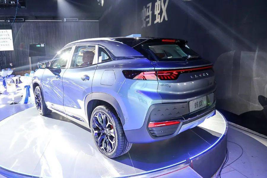 轴距2830mm，动力再提升，国产全新SUV新版本曝光_搜狐汽车_搜狐网