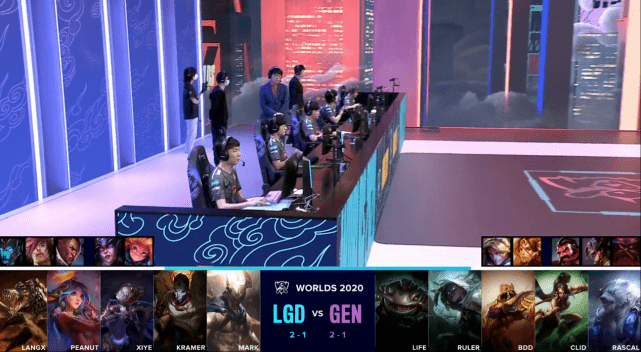 斗鱼S10：LGD无缘八强，狼行操作拉满，奈何小花生太拉胯_比赛