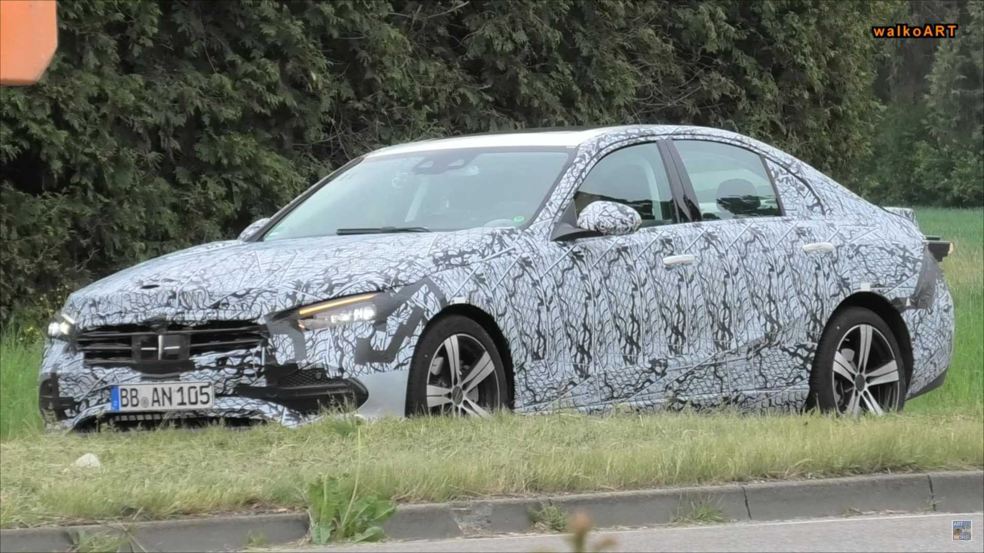 或在2021年亮相/造型更运动 全新W206奔驰C级测试谍照曝光_搜狐汽车_搜狐网