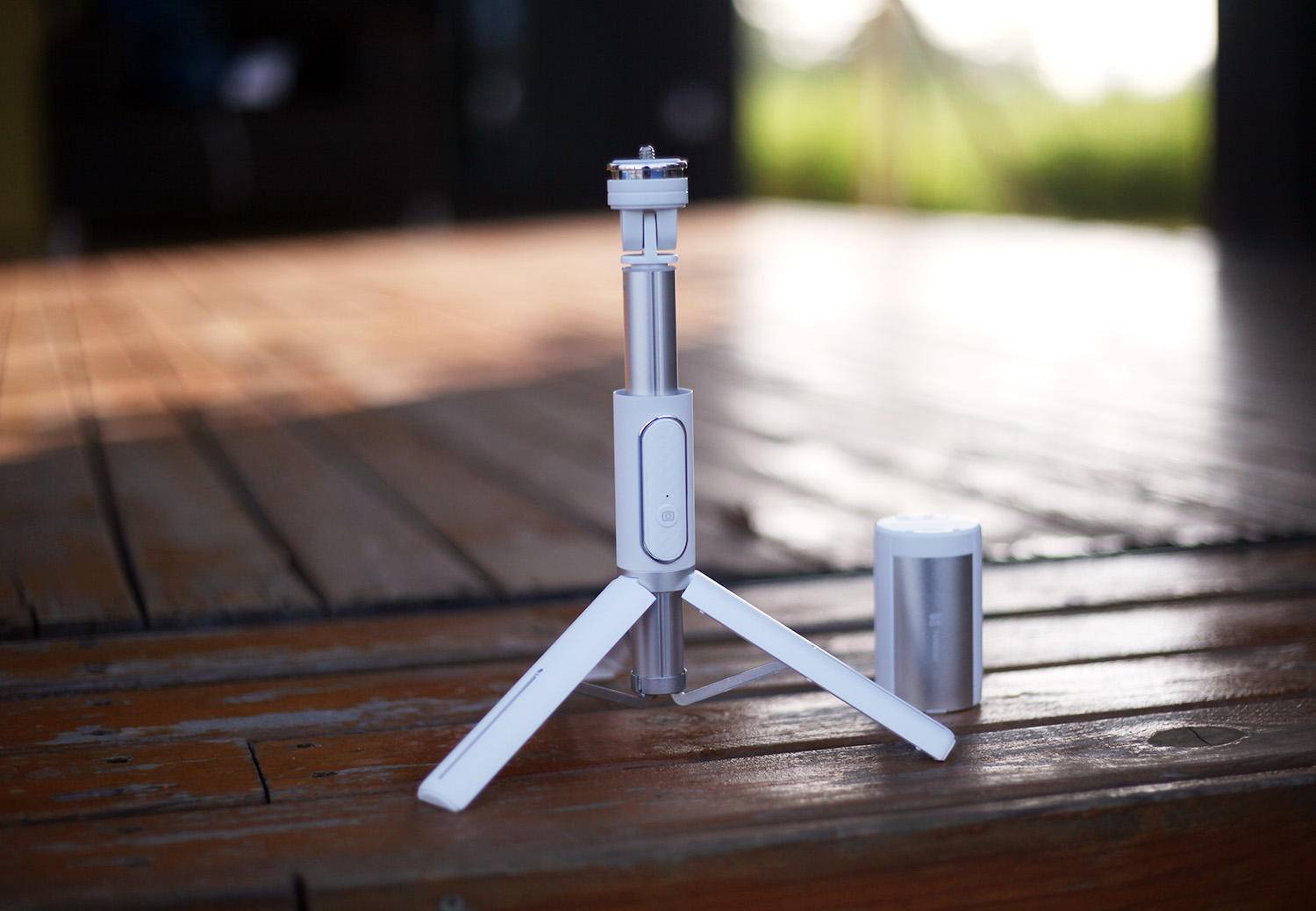 自拍杆稳定器三脚架，出游必备神器就是它了！直播