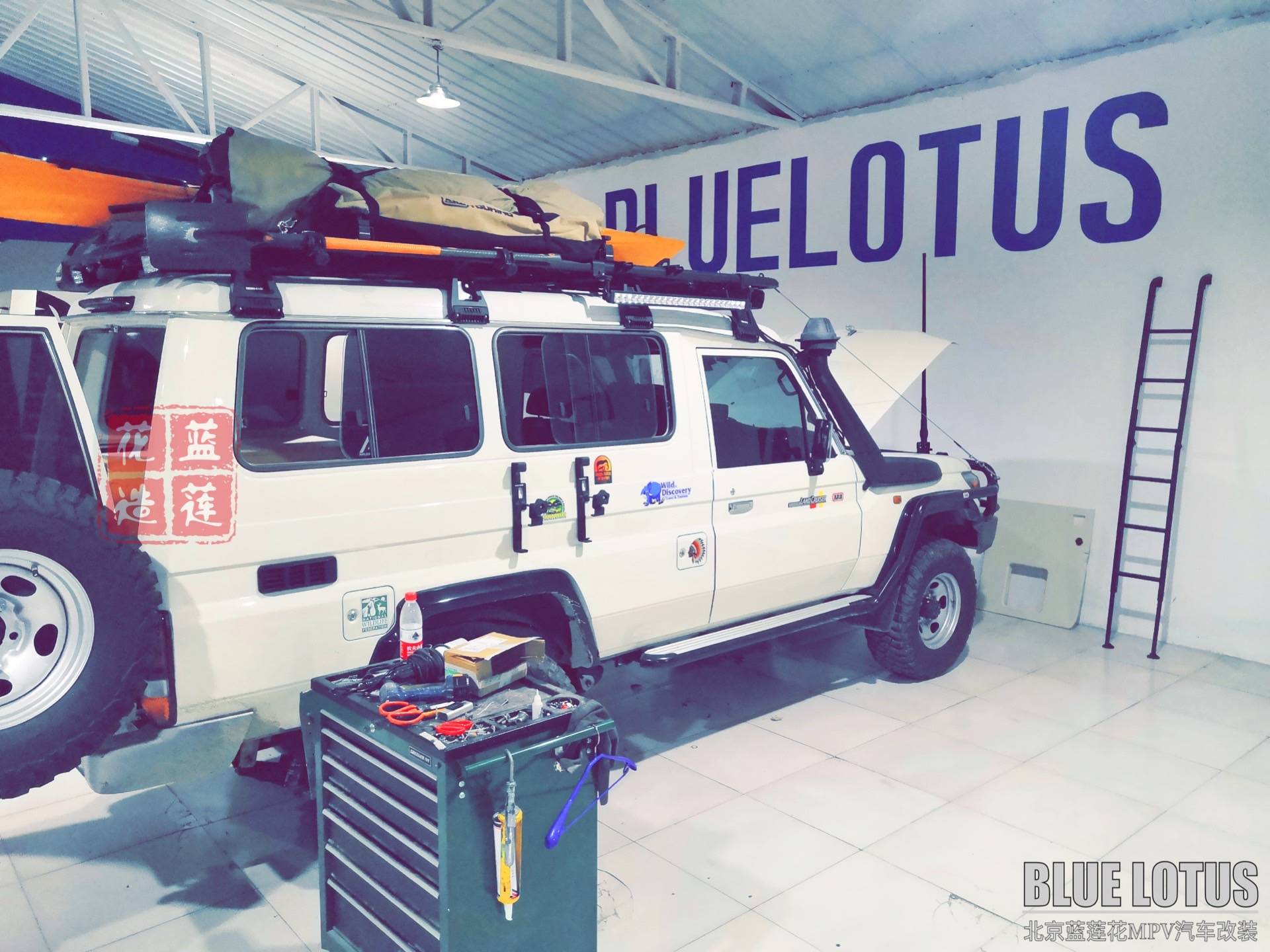 丰田Lc78改装床车和多功能车内饰定制设计_搜狐汽车_搜狐网