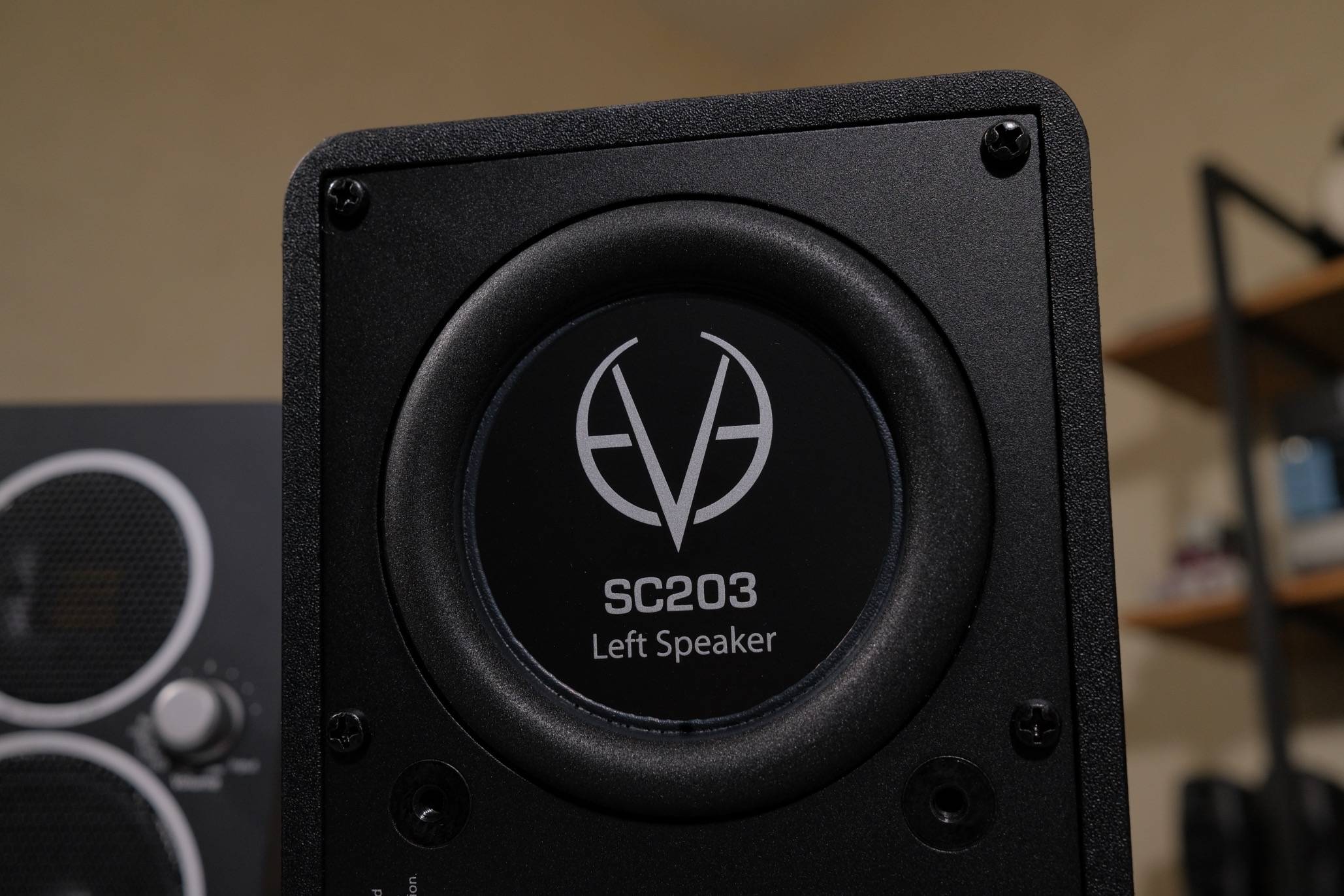 5000价位的德国EVE SC203桌面有源箱的详细把玩分享_手机搜狐网