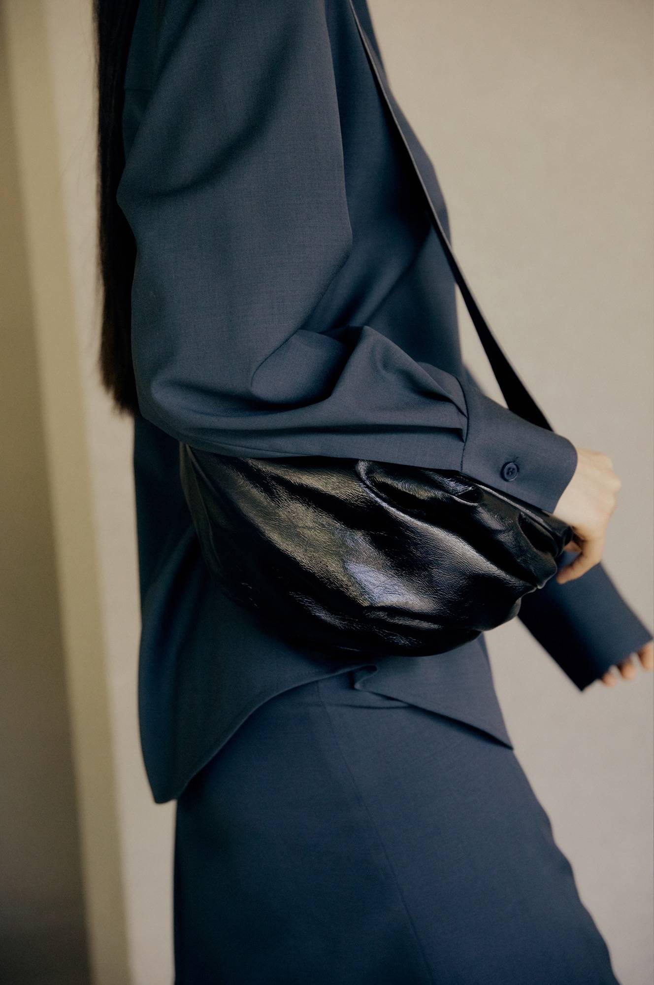 慵懒随性的极简风代表 | Low Classic_品牌