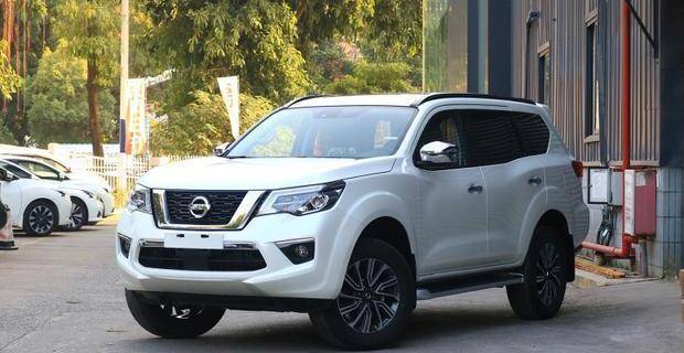 进川入藏的“越野利器”，比普拉多霸气，非承载车身，仅16.98W起_搜狐汽车_搜狐网