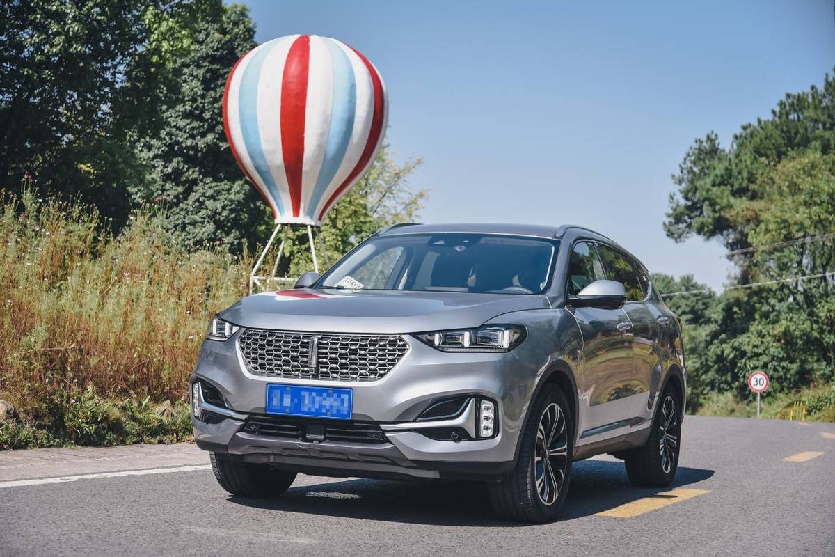 家用车怎么选？比较WEY VV6和UNI-K后，揭晓答案_搜狐汽车_搜狐网