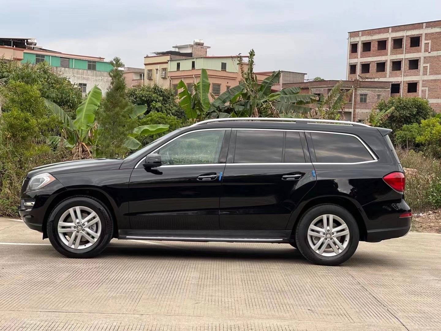 16款奔驰GL350仅售24万，厚实稳重的车身，为成功人士量身打造_搜狐汽车_搜狐网