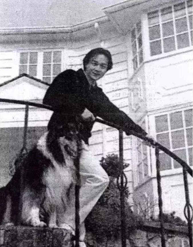 【纪念刊】33岁时去了加拿大，张国荣说“温哥华是天堂”！_生活