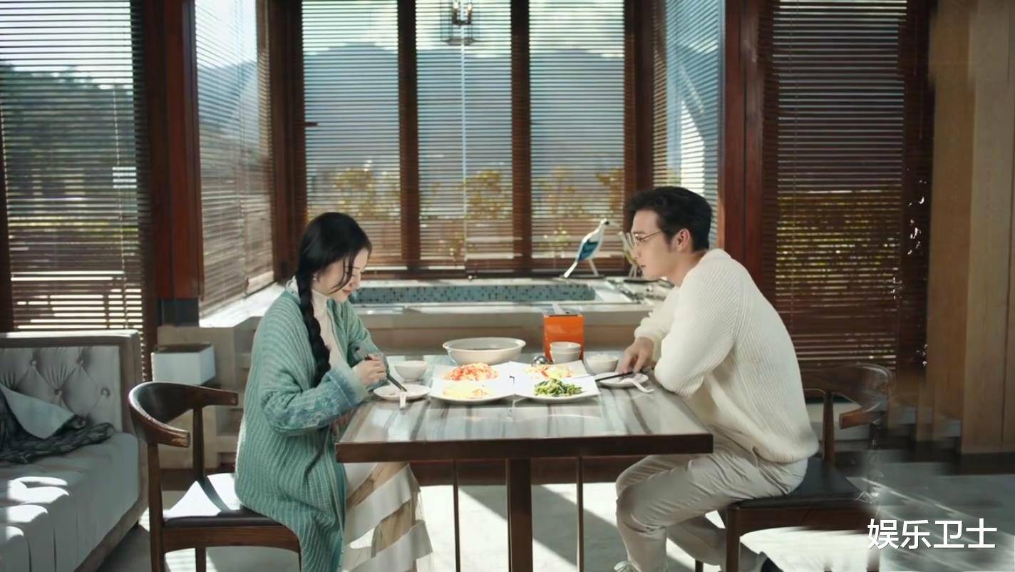 《司藤》大火，景甜与张彬彬也圈粉无数人气暴涨，张彬彬看景甜的眼神似官宣-搜狐大视野-搜狐新闻