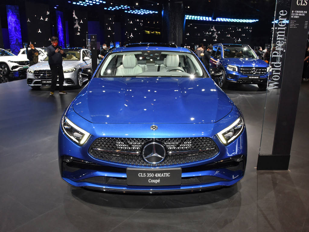 当奥迪A7L碰上老对手奔驰CLS，它们会擦出怎么样的火花？_搜狐汽车_搜狐网