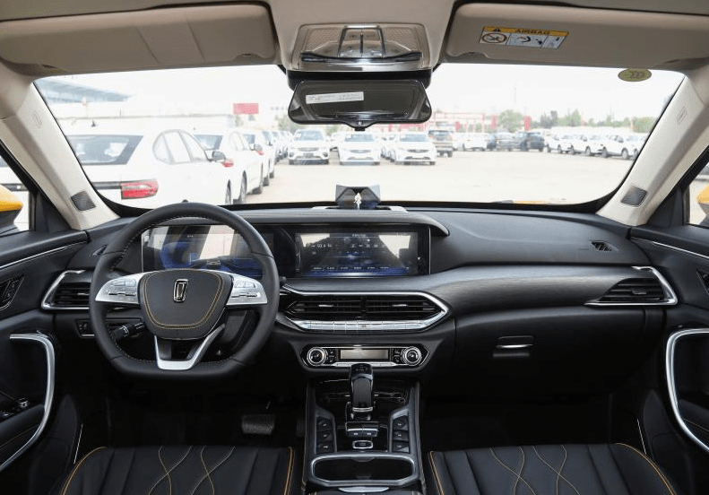 红旗H5同款发动机，新款奔腾T77Pro亮相，颤抖吧H6和瑞虎8_搜狐汽车_搜狐网