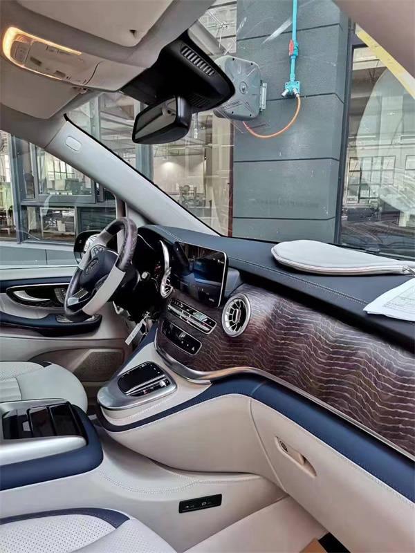 奔驰V260L高顶版商务车，卡漠兹上海高订_搜狐汽车_搜狐网