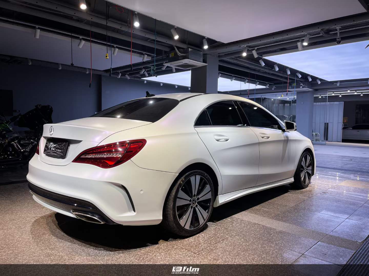 LB FILM：奔驰-CLA贴膜LB改色膜电光白变紫_搜狐汽车_搜狐网