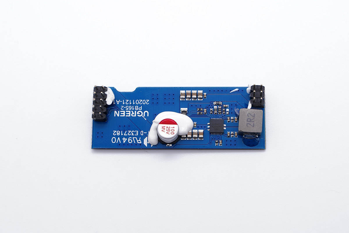 采用南芯SC8905升降压方案，绿联20000mAh 45W快充移动电源拆解_保护