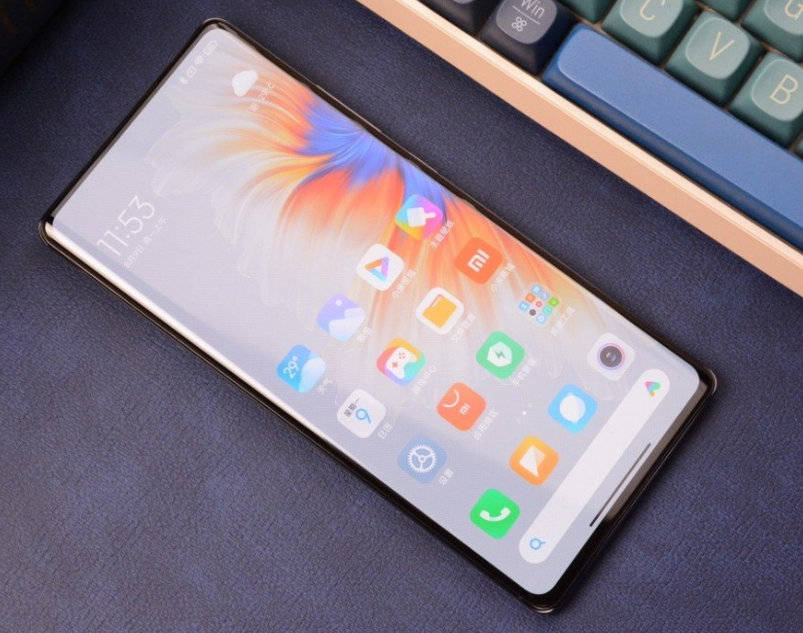 小米MIX 4和iQOO 8 Pro，谁家的骁龙888Plus最值得买_指纹