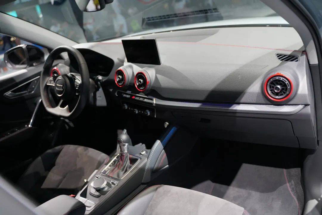 支持个性化定制，售价22.88万-26.88万元，全新奥迪Q2L上市_搜狐汽车_搜狐网