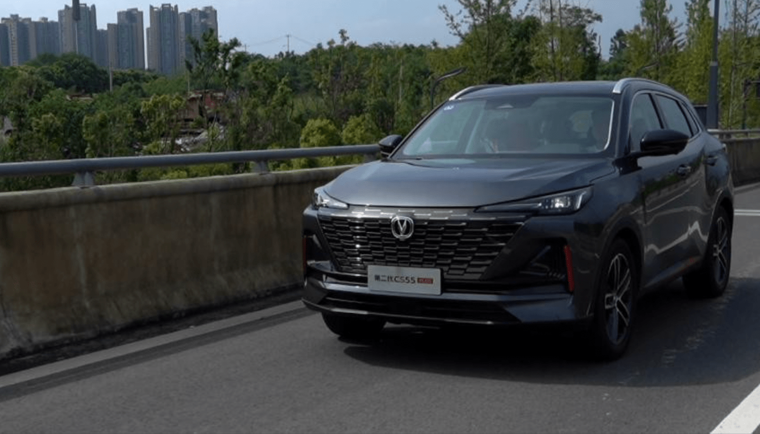 “最好别来沾边！”，长安CS55PLUS上市，十万级SUV市场太拥挤_搜狐汽车_搜狐网