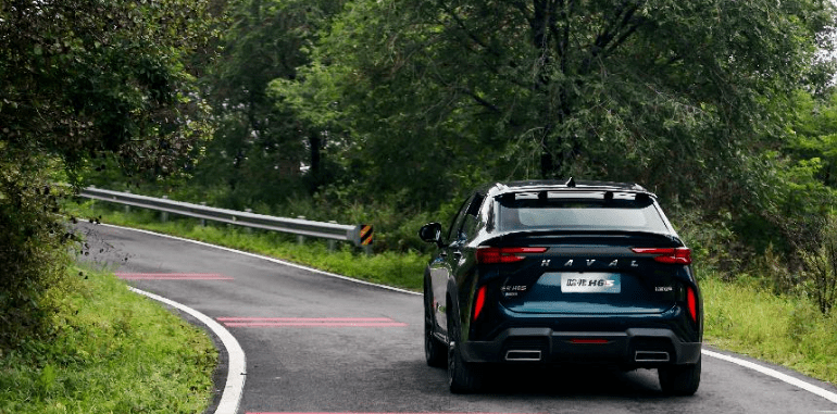 实力与颜值兼备，驾驶质感高级，哈弗H6S向年轻人致敬！_搜狐汽车_搜狐网