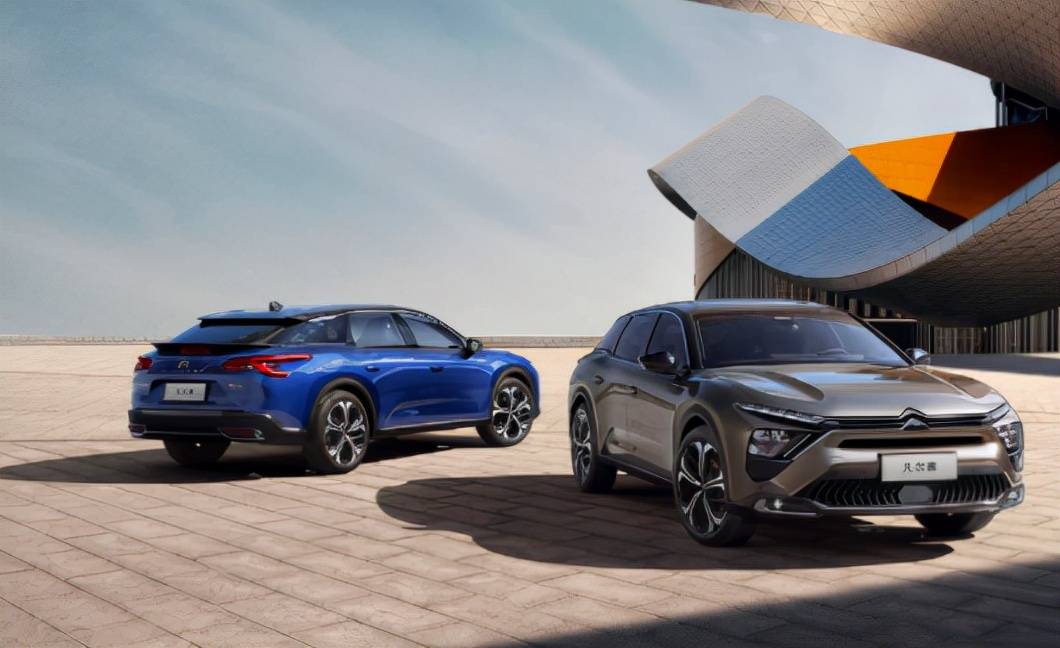 14.37万起的凡尔赛C5X，法系车终于回归正轨了_搜狐汽车_搜狐网