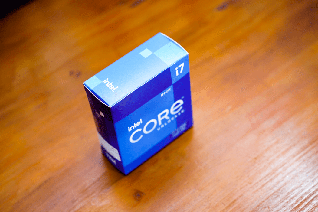 intel i7-12700K零售版首发体验：赶超AMD！12代能否一战封神？_设计