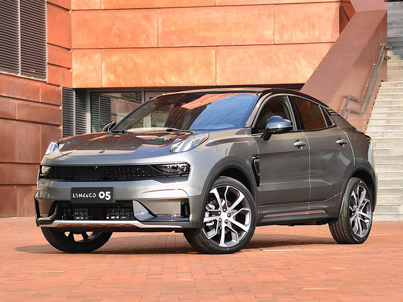 领克05 PHEV——平平无奇节能小天才_搜狐汽车_搜狐网