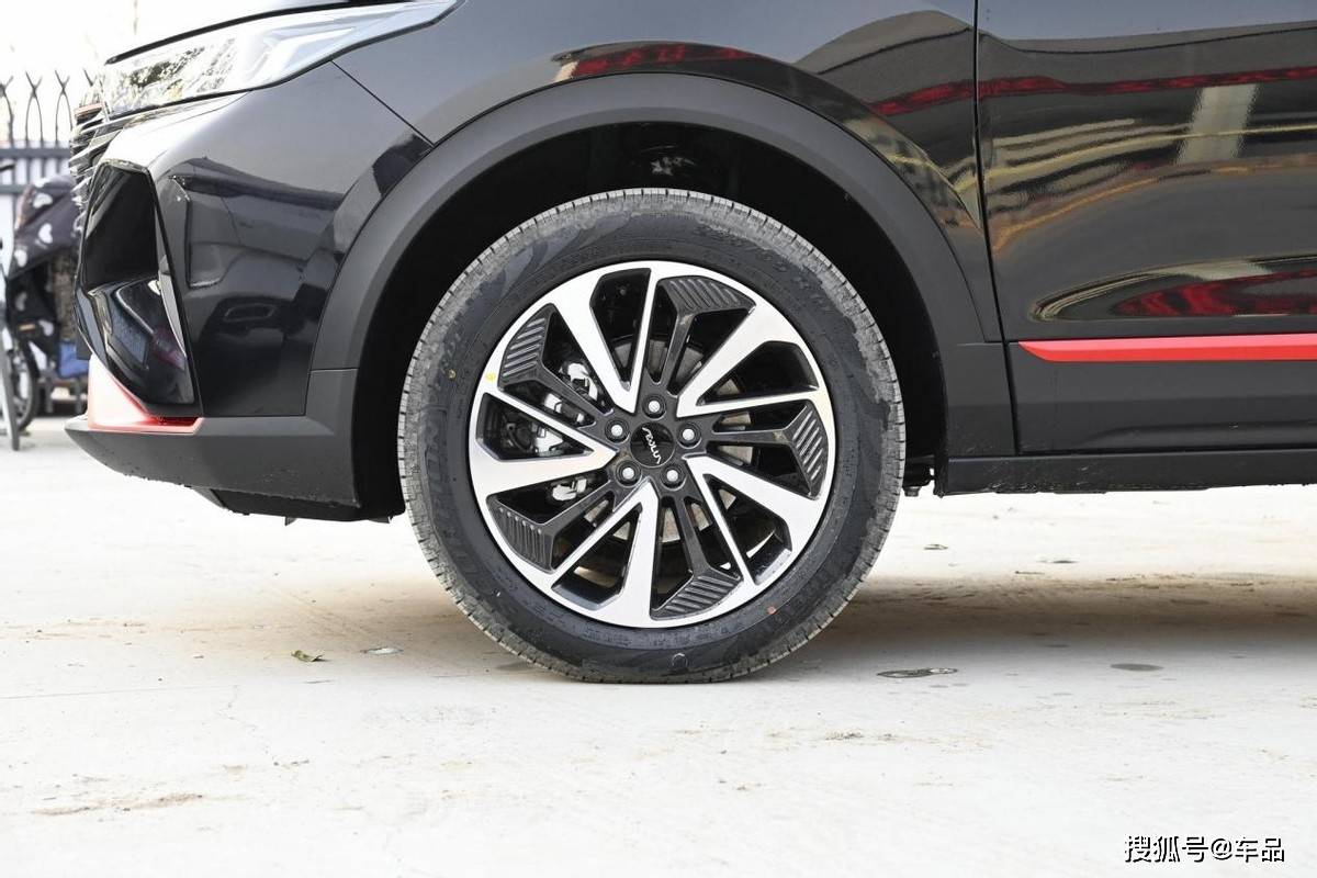 一上市就被捧红了，油耗6.6L，才9.59万起，带你看AX7马赫版_搜狐汽车_搜狐网