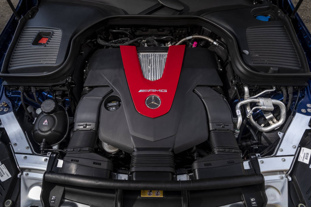 奔驰新款AMG GLC谍照曝光，搭2.0T发动机+插混系统，明年亮相？_搜狐汽车_搜狐网