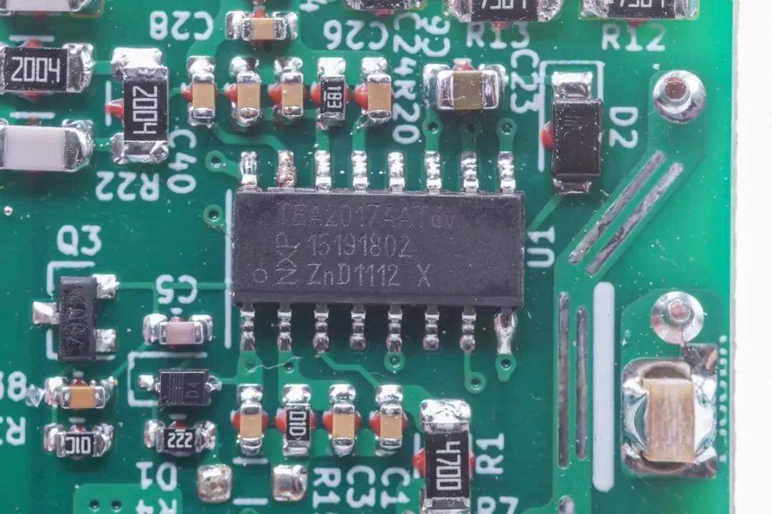 恩智浦推出TEA2017新型二合一控制器，PFC级支持CCM运行模式_配置_电源_保护