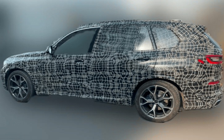 全新宝马X5L曝光，车长超5米，搭载3.0T动力，落地60万可能吗？_搜狐汽车_搜狐网