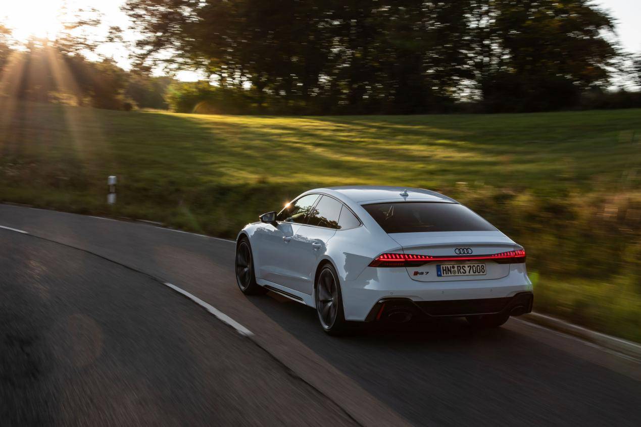 综合实力出众的全新奥迪RS7 Sportback，是你的购车首选吗？_搜狐汽车_搜狐网