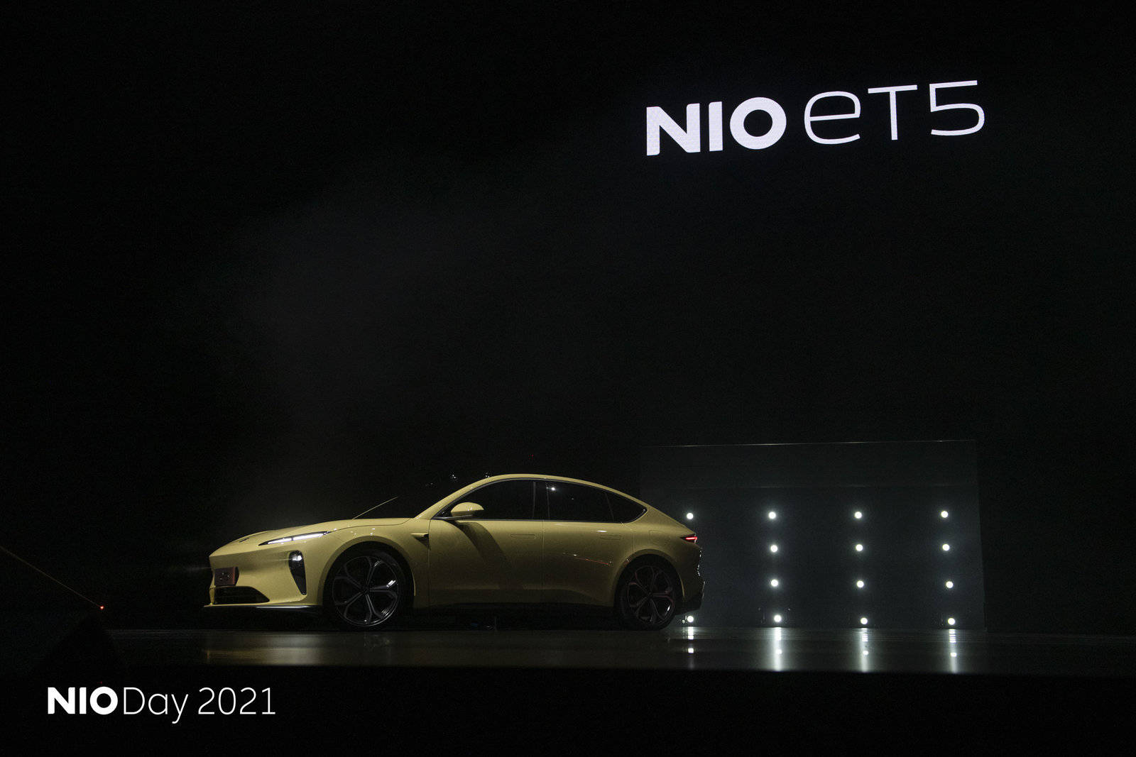 2021蔚来日在苏州举行，智能电动轿跑ET5发布_搜狐汽车_搜狐网