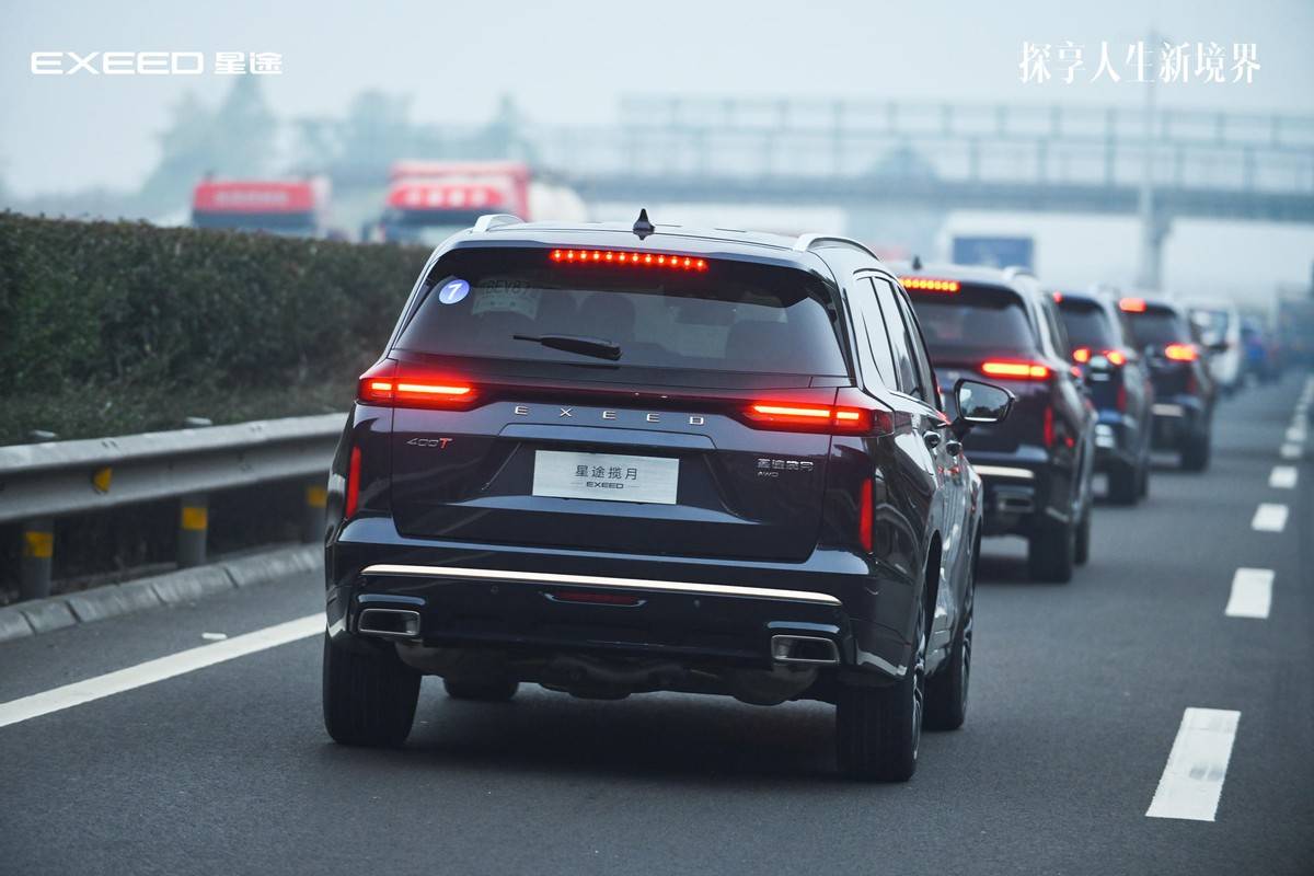 沉浸式试驾揽月400T，这大7座SUV开起来到底如何？_搜狐汽车_搜狐网