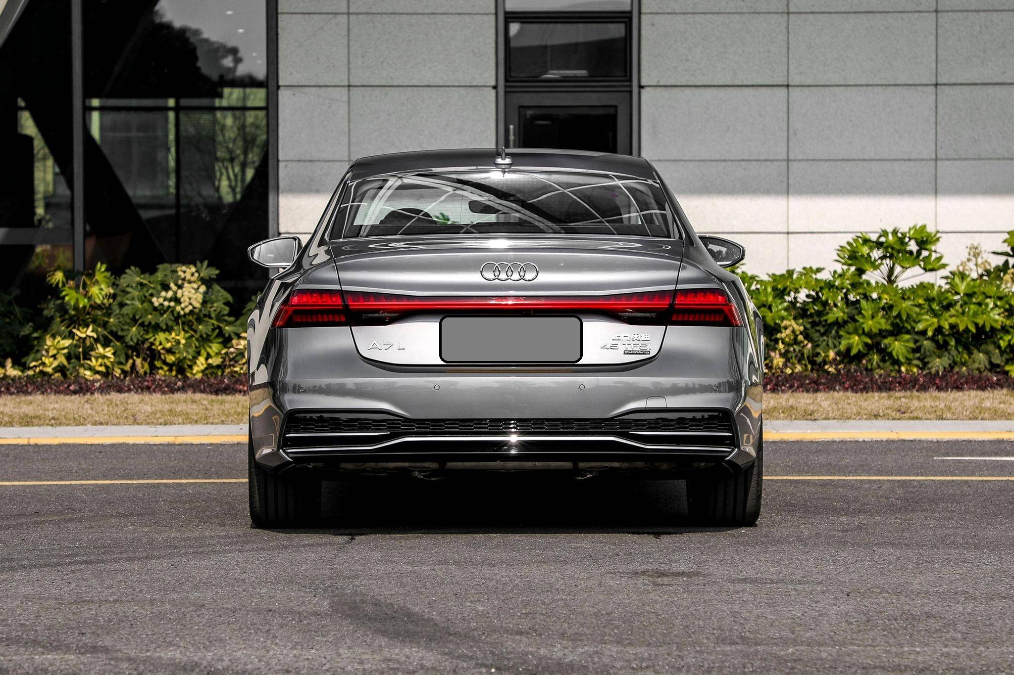 上汽奥迪A7L正式上市，搭载两种动力系统，起售价45.97万元_搜狐汽车_搜狐网