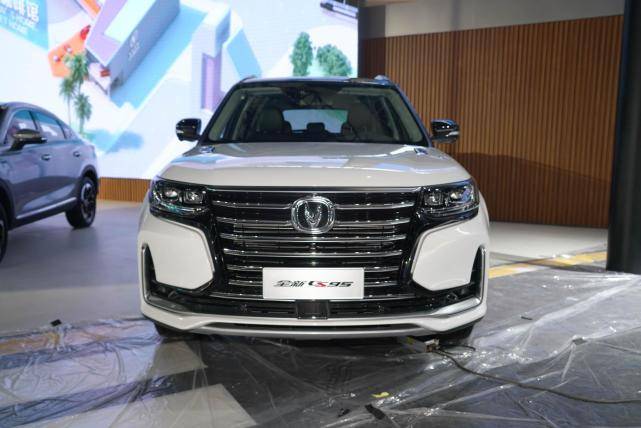 国产中大型SUV，长安CS95和哈弗H9，谁的性价比最高？_搜狐汽车_搜狐网