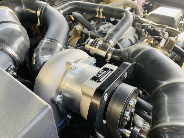 兰德酷路泽4600加装HKS机械增压，整车爆发力远超5700_搜狐汽车_搜狐网