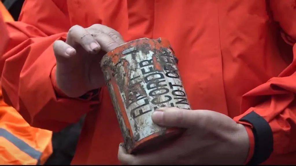 黑匣子完全破译需多久?如何获取黑匣子数据?找到黑匣子之后 下一步做什么?黑匣子数据初步读取分析需10至15天专家正破译黑匣子:快的话可能几天