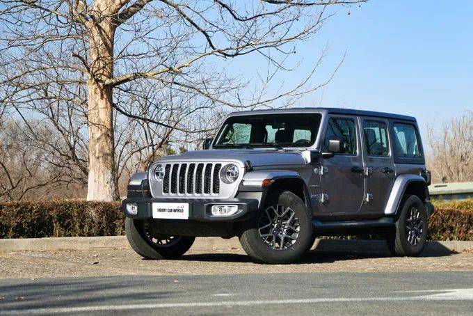 《豪华180》牧马人4xe 硬派越野与豪华势不两立？_搜狐汽车_搜狐网