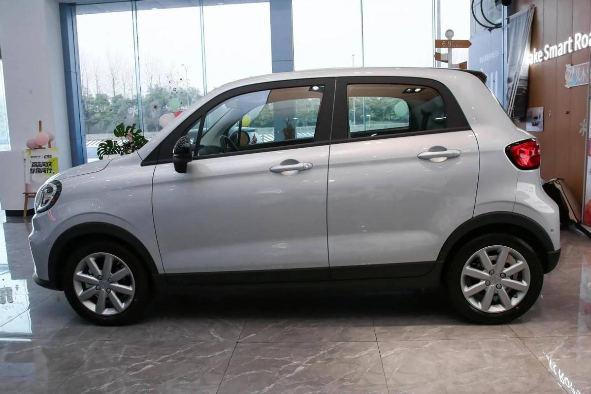 两款好开好用的高品质代步车，用料扎实，续航300km打底，6.98W起_搜狐汽车_搜狐网