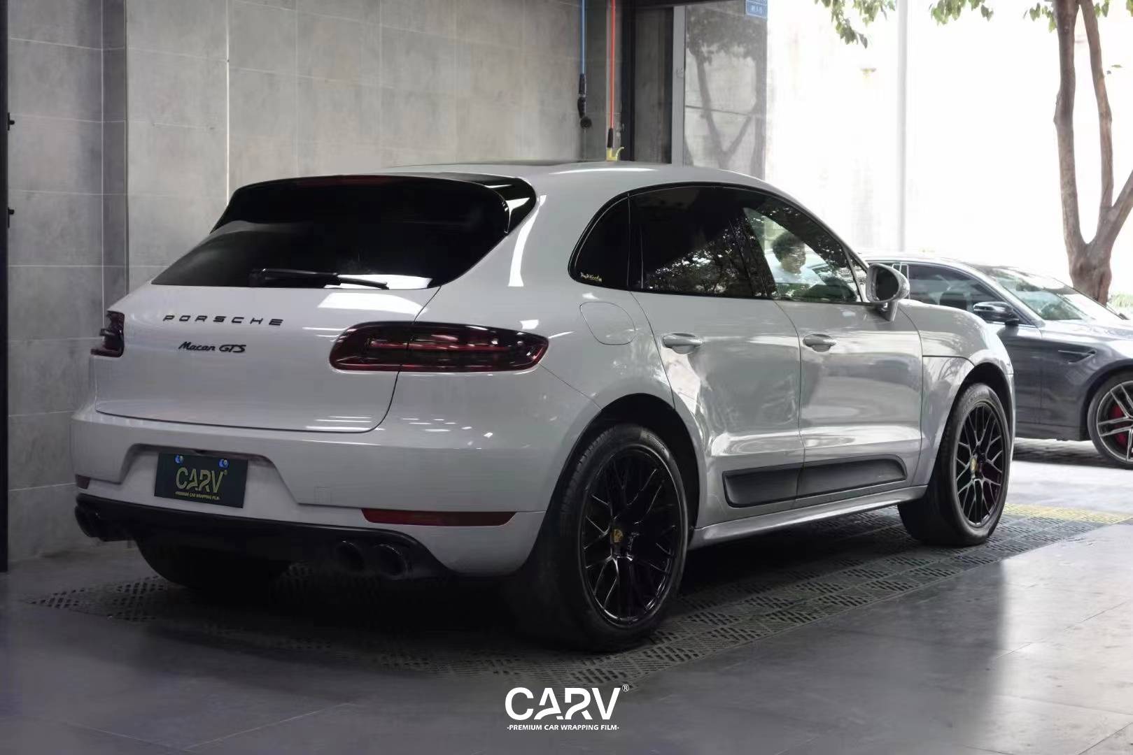 保时捷Macan卡孚CARV改色膜白金保时捷亚灰_搜狐汽车_搜狐网