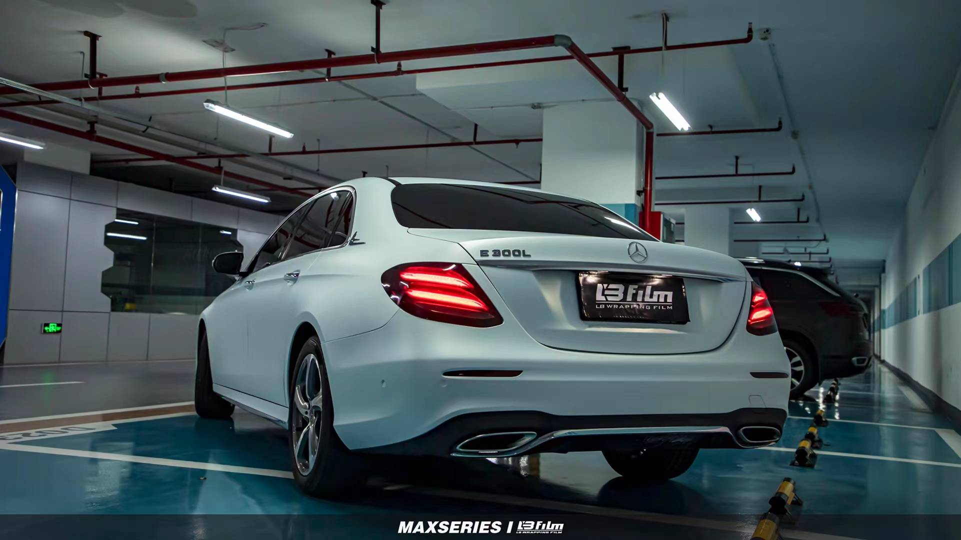 LBFILM改色膜案例：奔驰e300L消光皓月白_搜狐汽车_搜狐网